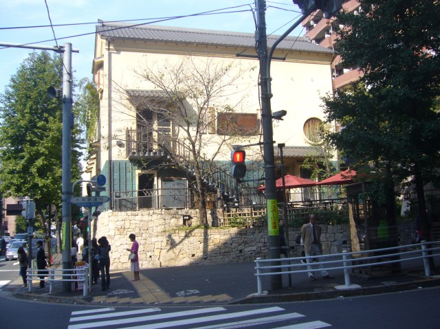 Tokyo Filming Locations #3 – Kill Bill (2004) | Tokyo Fox (東京狐)