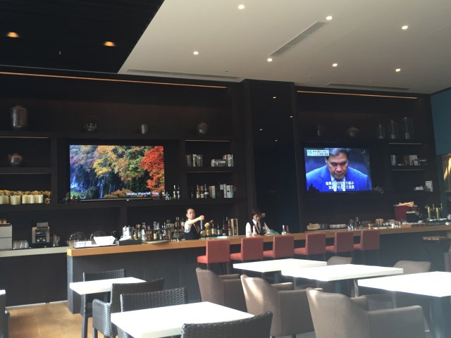 Dining Out: The Godzilla Hotel In Shinjuku | Tokyo Fox (東京狐)