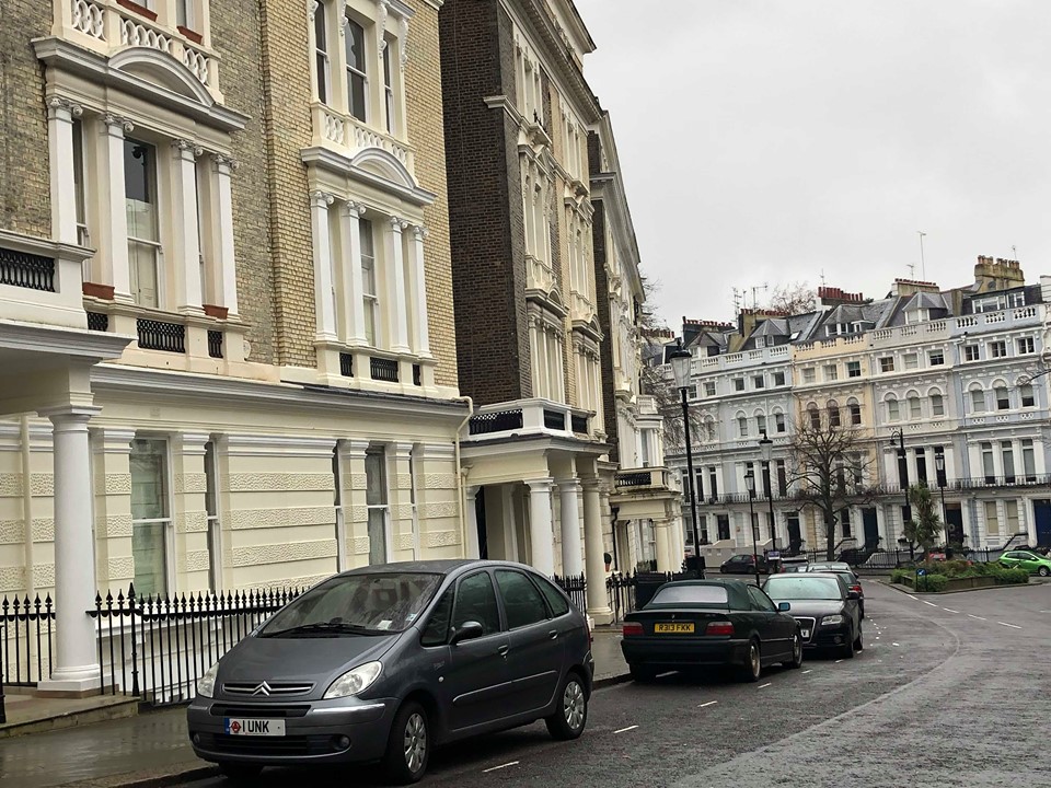 London Filming Locations: Spectre (2015) | Tokyo Fox (東京狐)