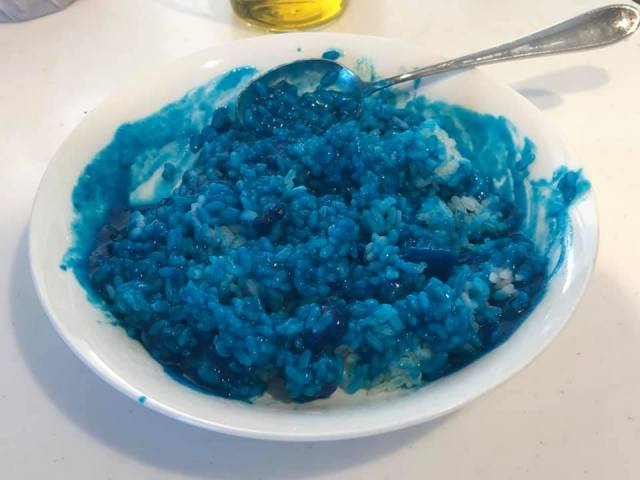 A Super Sonic Blue Curry Which Makes Your Poo Change Colour…Or Does It ...