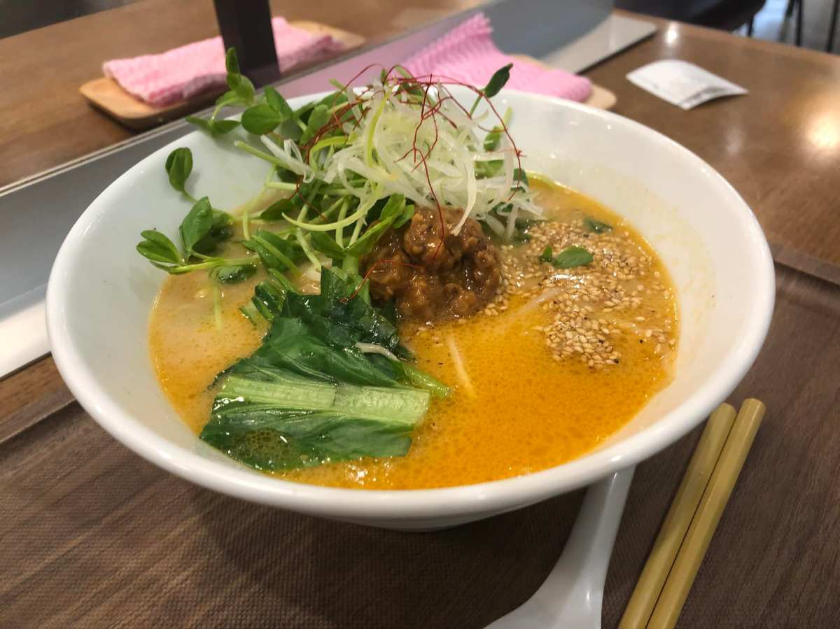 Dining Out: Trying Vegetarian Ramen For The First Time! | Tokyo Fox (東京狐)